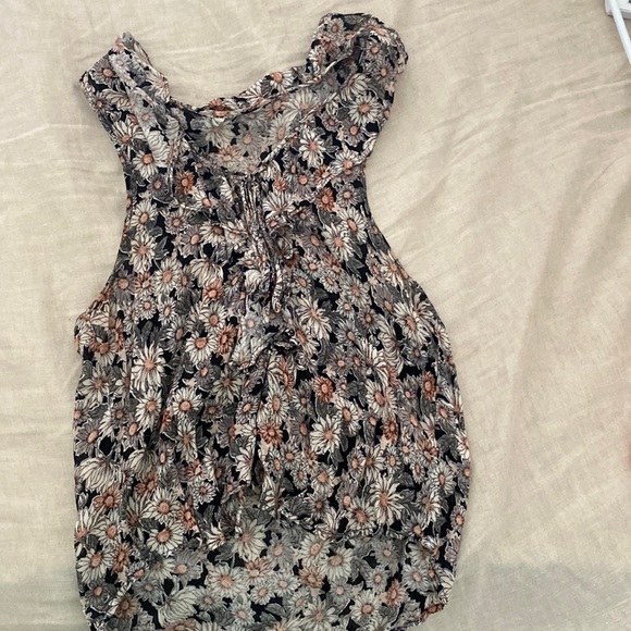 Tops | Tank Top Size S Cute Flower Pattern Can Style With Anything ...